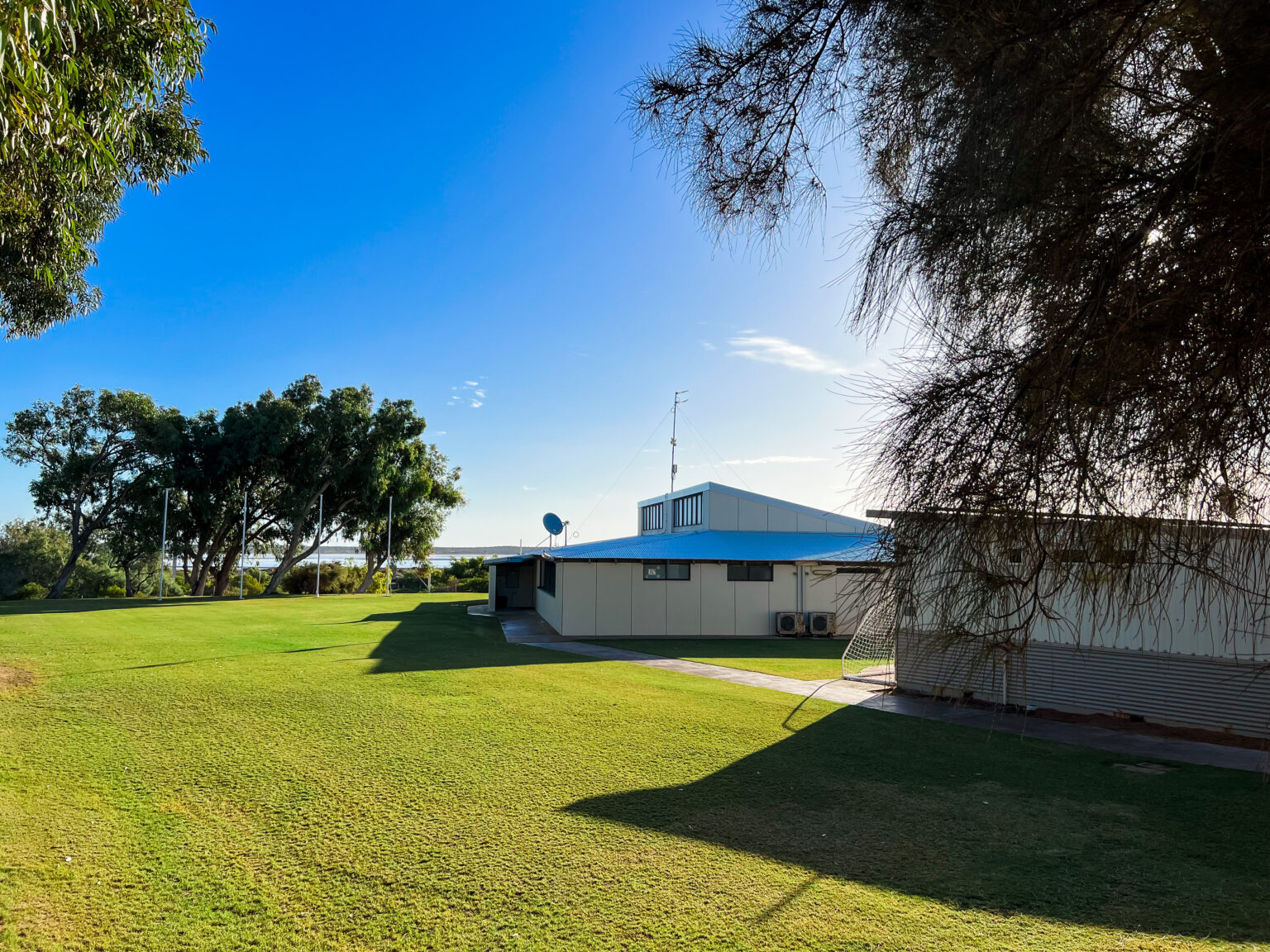 Home - Useless Loop Primary School